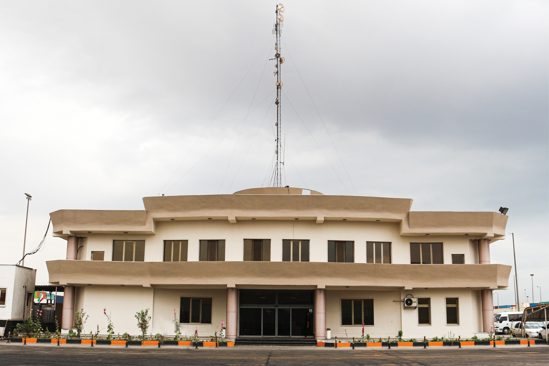 شرکت خدمات دریایی و بندری سی دلف